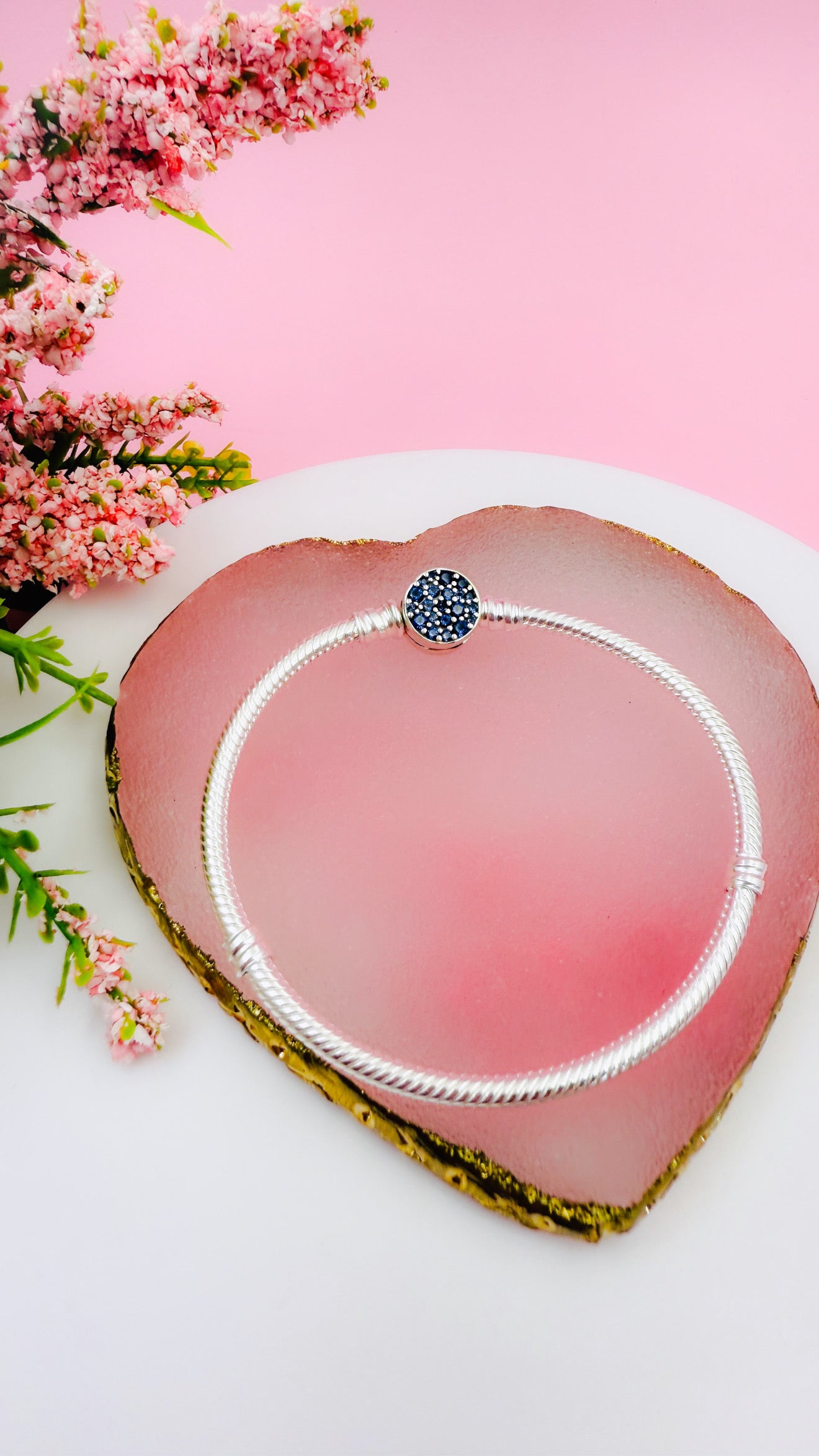 Moments Sparkling Blue Disc Clasp Snake Chain Bracelet – tutiendaonlinesv